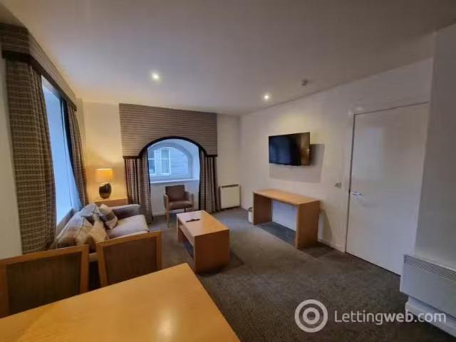 Property to rent in Rosemount Viaduct, Rosemount, Aberdeen, AB.