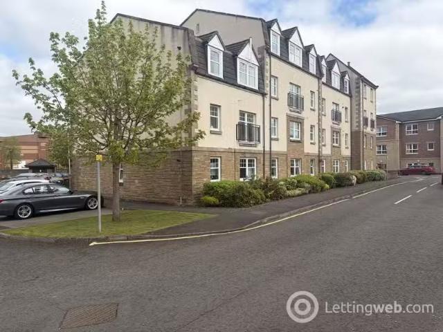Property to rent in Rosslyn Court, Perth