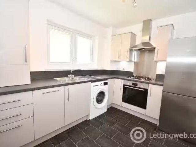 Property to rent in Rothes Place, Slackbuie, Inverness, IV2