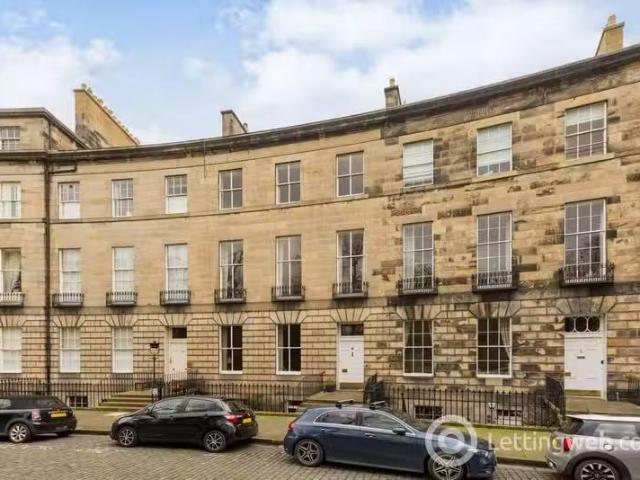 Property to rent in Royal Circus, Edinburgh