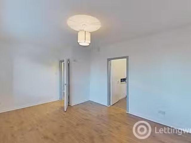 Property to rent in Royston Mains Road, Edinburgh, EH5