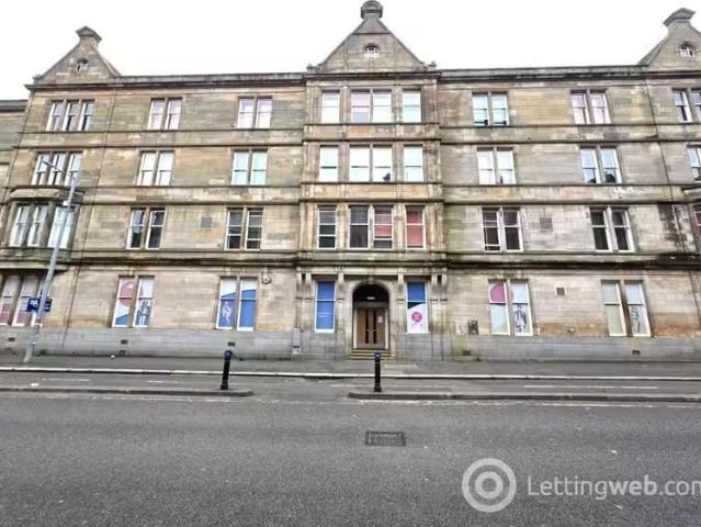 Property to rent in St Andrews Street, St Andrews Court, Merch.