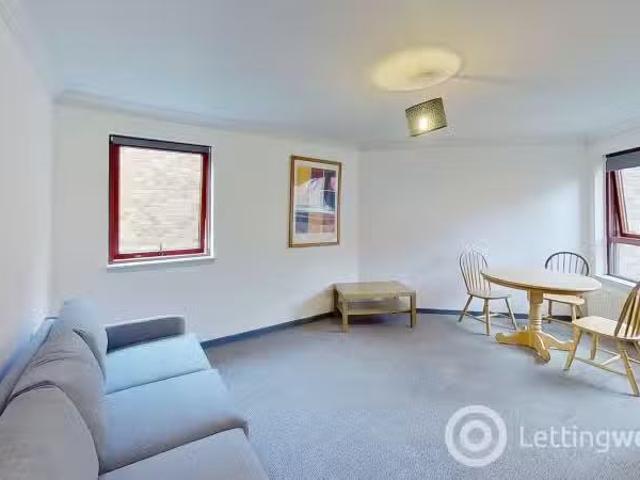 Property to rent in St Clair Street, Edinburgh, EH6