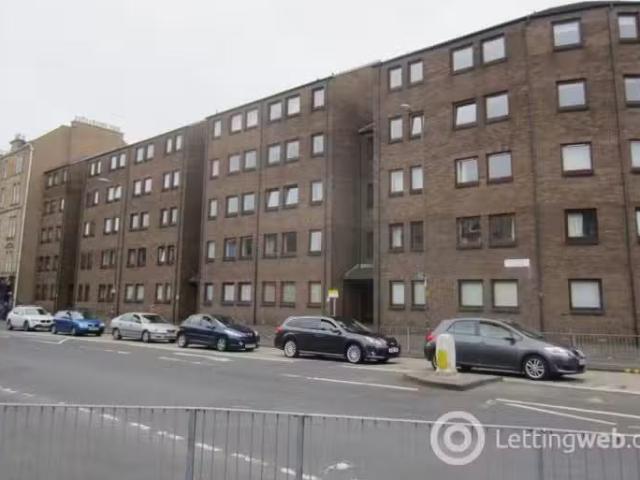 Property to rent in St Leonard`s Street, Newington, Edinburgh.