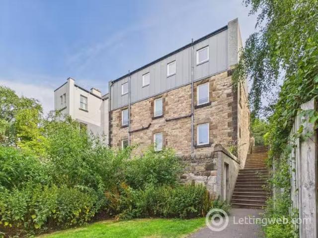 Property to rent in St Leonards Bank, Newington, Edinburgh, EH.