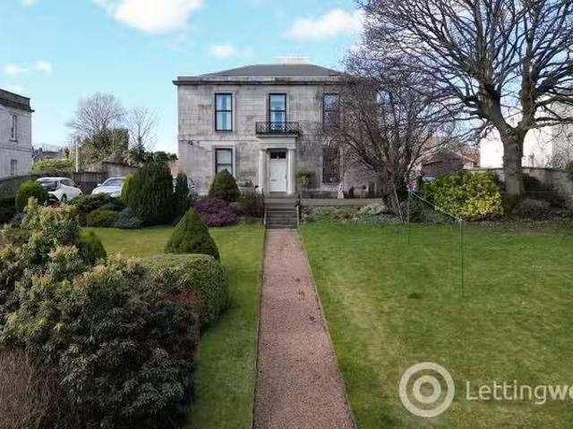 Property to rent in St Leonards Banks Perth