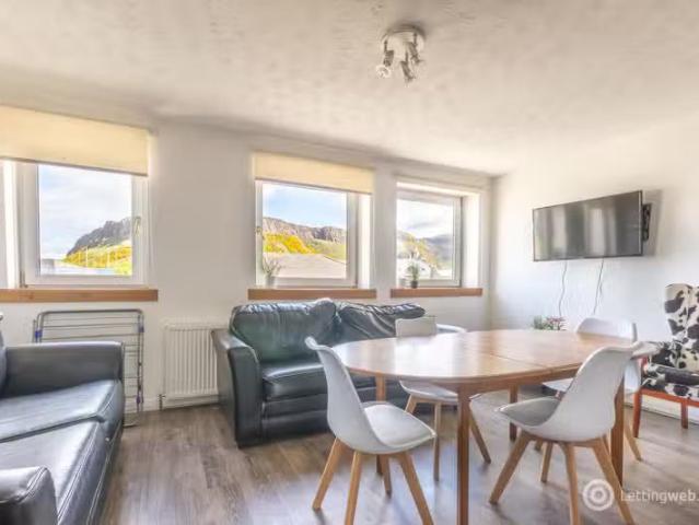 Property to rent in St Leonards Street, Edinburgh, EH8 9RN
