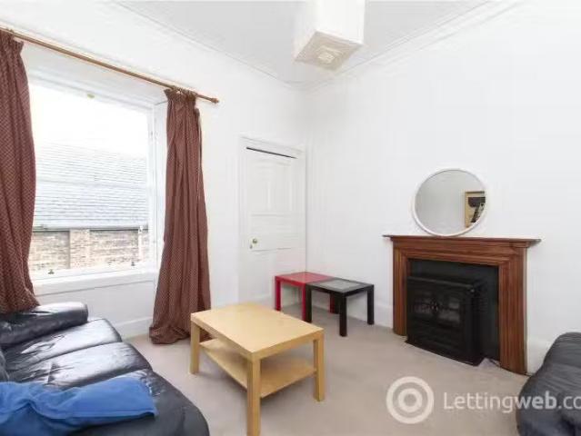 Property to rent in St Patrick Square, Edinburgh, EH8