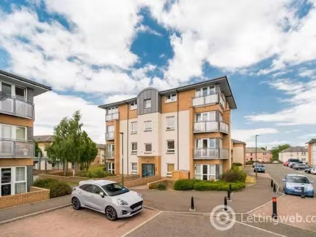 Property to rent in Stenhouse Gardens, Stenhouse, Edinburgh, E.
