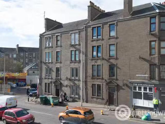 Property to rent in Strathmartine Road, Dundee
