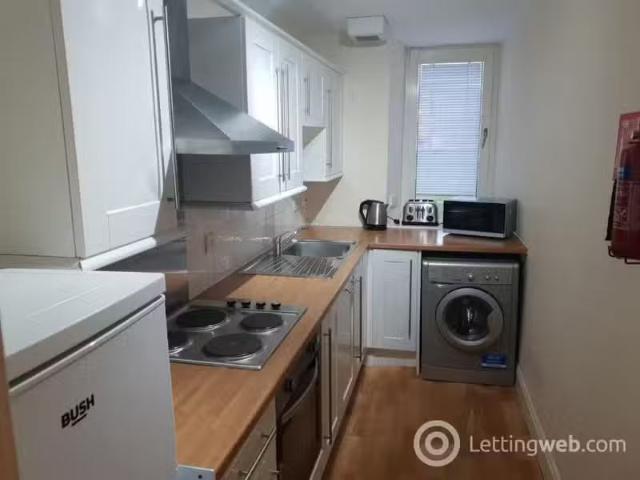 Property to rent in Strathmartine Road, Strathmartine, Dundee.