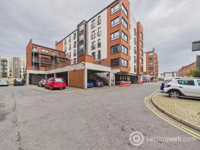 Property to rent in Salamander Court, Leith, Edinburgh, EH6 7JN