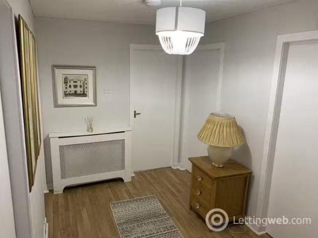 Property to rent in Seagate, Dundee