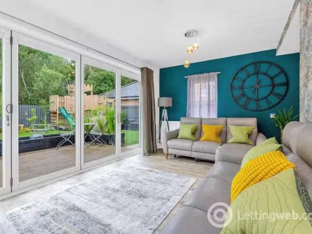 Property to rent in Shiel Hall Crescent, Rosewell, Midlothian.