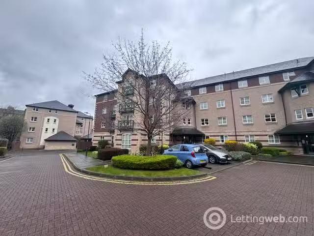 Property to rent in Silvermills in Edinburgh EH3