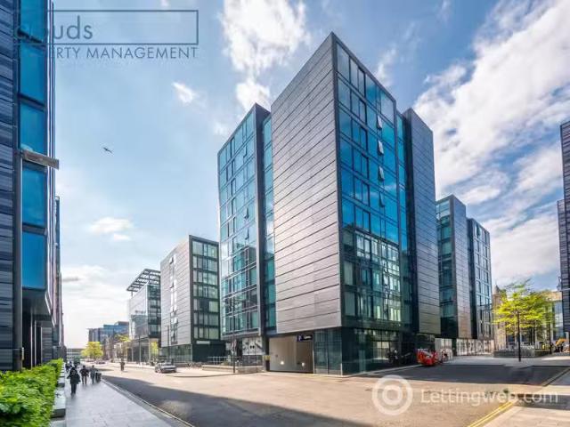 Property to rent in Simpson Loan, Quartermile
