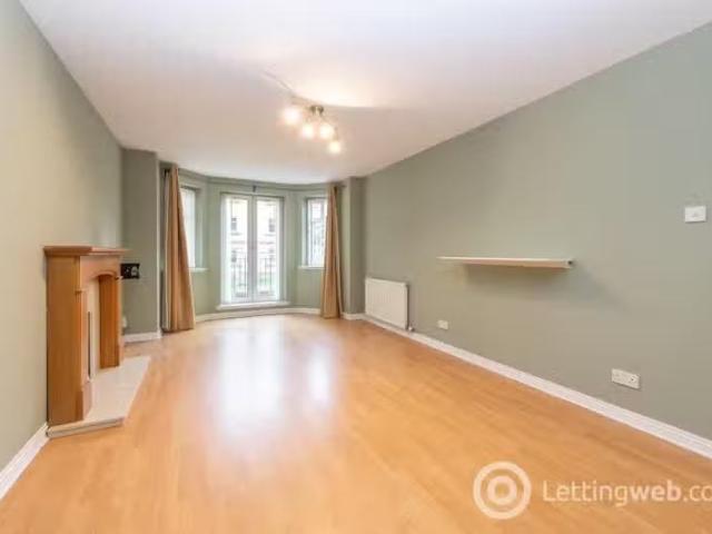 Property to rent in Sinclair Gardens, Gorgie, Edinburgh, EH11.