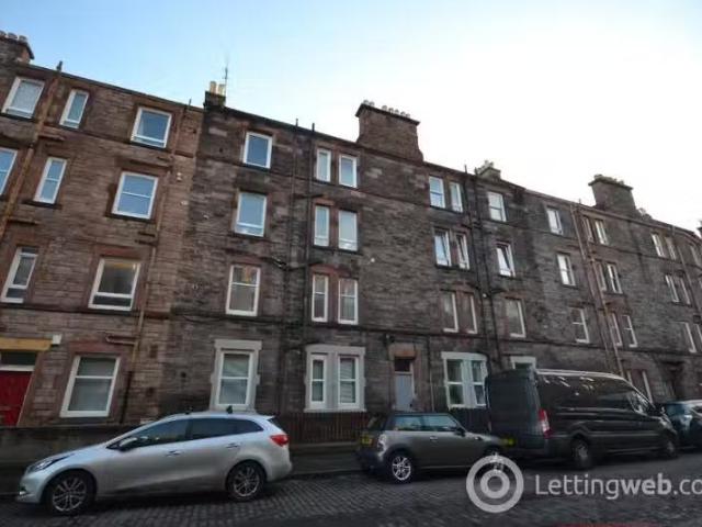 Property to rent in Smithfield Street, Gorgie, Edinburgh, EH11.