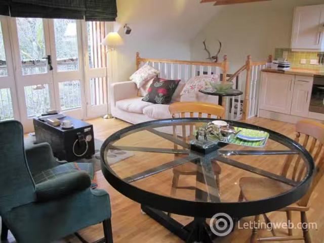 Property to rent in South Mill