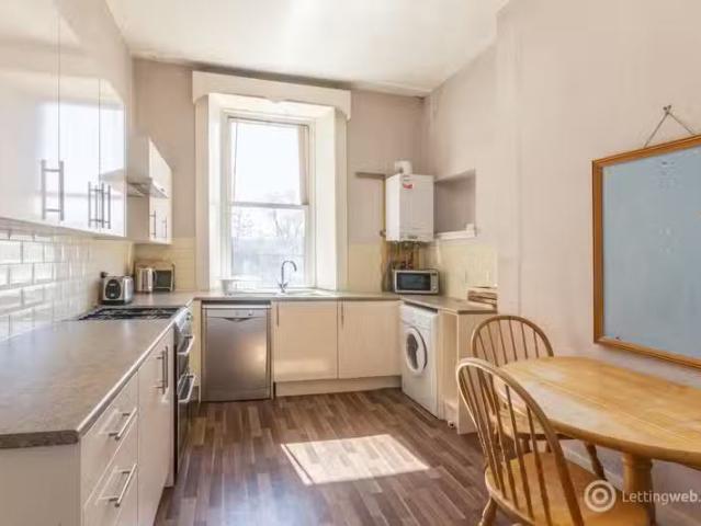 Property to rent in South Oxford Street, Edinburgh, EH8 9QF