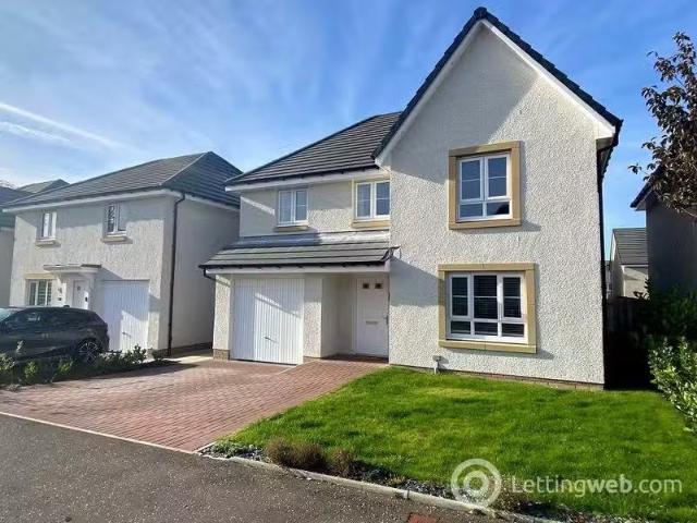 Property to rent in South Larch Lane, Dunfermline