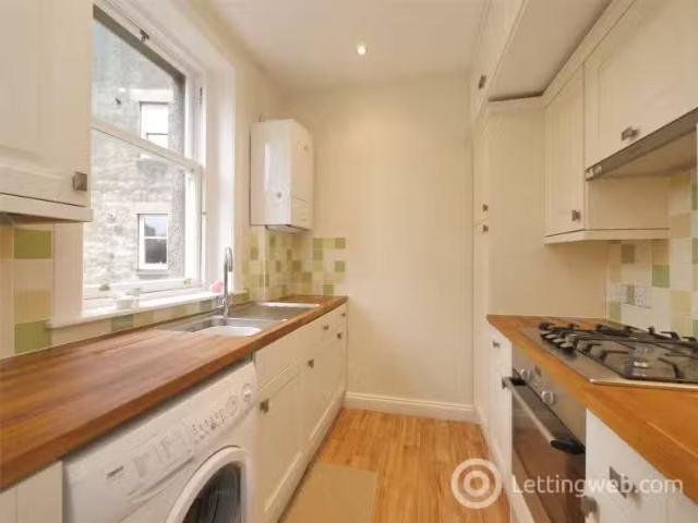 Property to rent in South Learmonth Gardens, Edinburgh, EH4