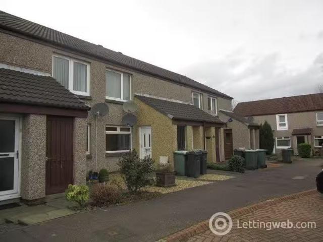 Property to rent in South Scotstoun, South Queensferry, Midlot.