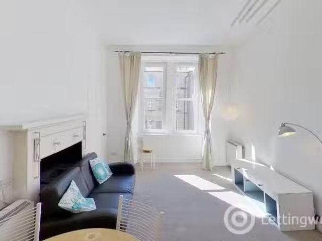Property to rent in Springwell Place, Edinburgh, EH11
