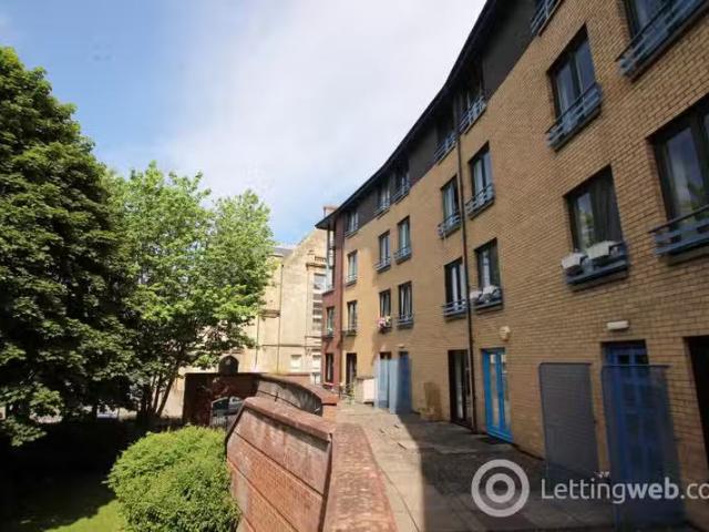 Property to rent in Turnbull Street, Merchant City, Glasgow, G.