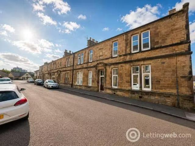 Property to rent in The Hedges, Camelon, Falkirk, FK14DZ