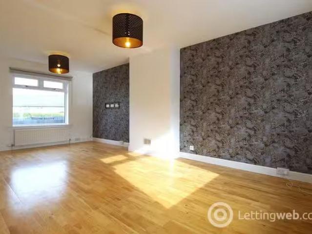 Property to rent in Tollohill Crescent, Kincorth, AB12