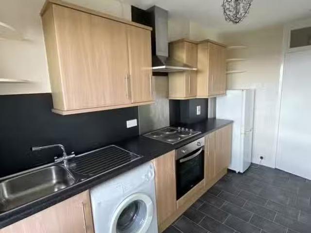 Property to rent in TR Colinton Place, Dundee