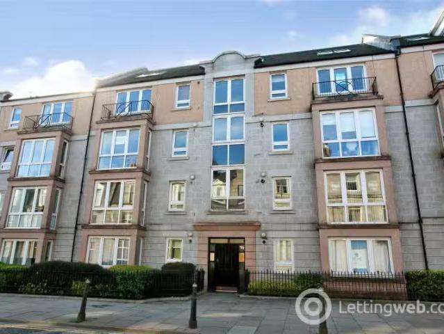 Property to rent in Union Grove, West End, Aberdeen, AB10