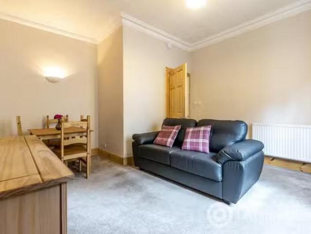 Property to rent in Upper Grove Place, Edinburgh, EH3