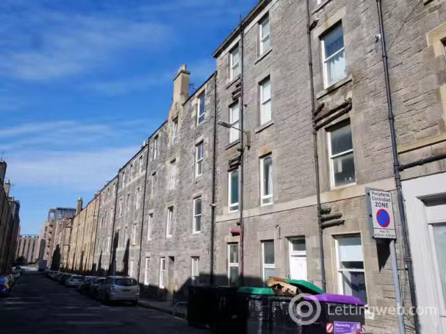 Property to rent in Upper Grove Place, Haymarket, Edinburgh, E.