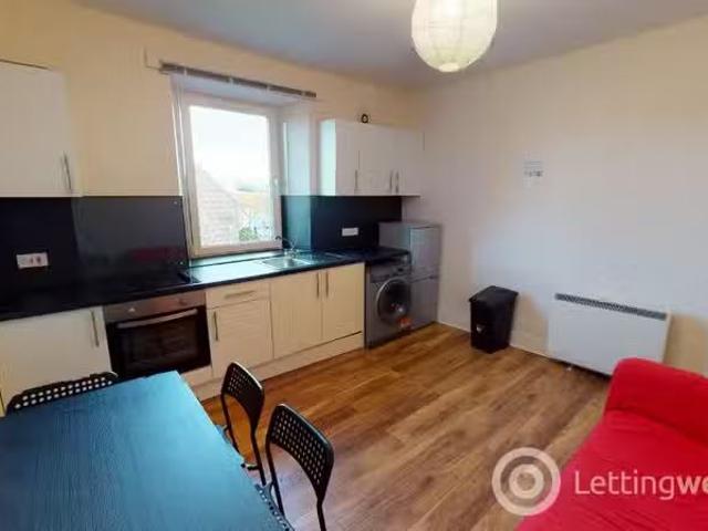 Property to rent in Urquhart Road, City Centre, Aberdeen, AB24.