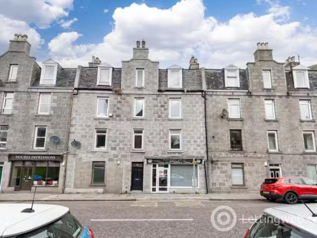 Property to rent in Victoria Road, Torry, Aberdeen, AB11