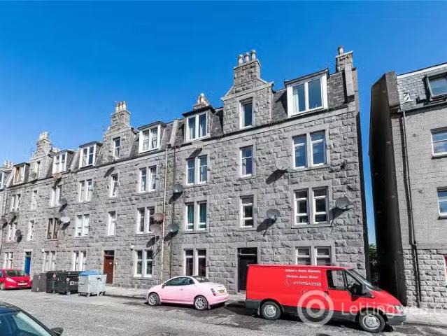 Property to rent in Victoria Road, Torry, Aberdeen, AB11