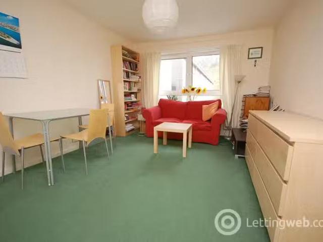 Property to rent in Viewcraig Gardens, Edinburgh, EH8