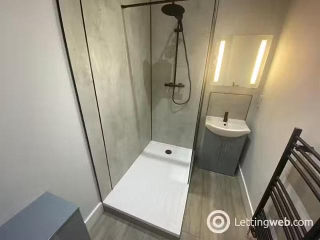 Property to rent in Wallfield Crescent, Aberdeen, AB25 2LD