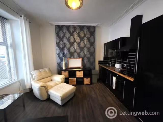 Property to rent in Wallfield Place, Rosemount, Aberdeen, AB25.