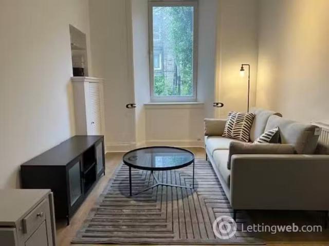 Property to rent in Wardlaw Street