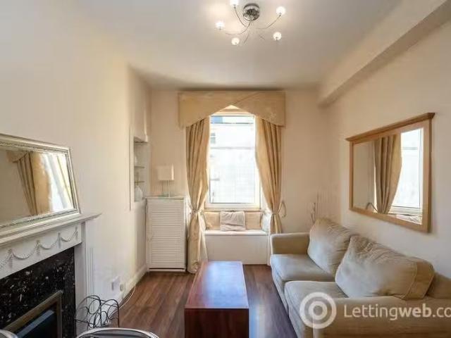 Property to rent in Wardlaw Place, Edinburgh, EH11