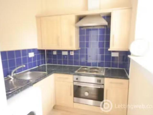 Property to rent in Wardlaw Terrace Edinburgh