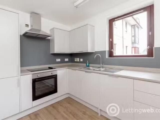 Property to rent in Warriston Road, Edinburgh, EH7