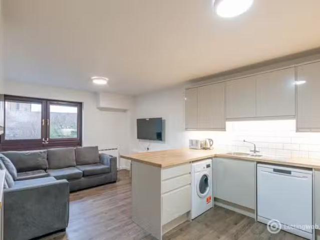 Property to rent in West Bryson Road, Edinburgh, EH11