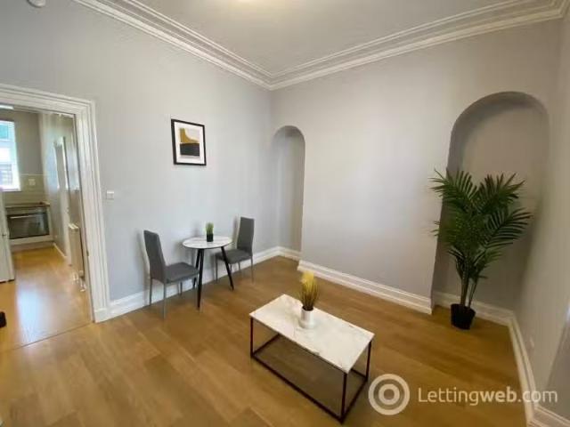Property to rent in West Mount Street, City Centre, Aberdeen.