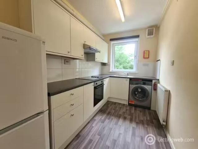 Property to rent in West Pilton Crossway