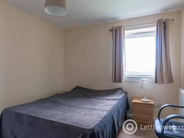 Property to rent in West Pilton Grove, Edinburgh, EH4