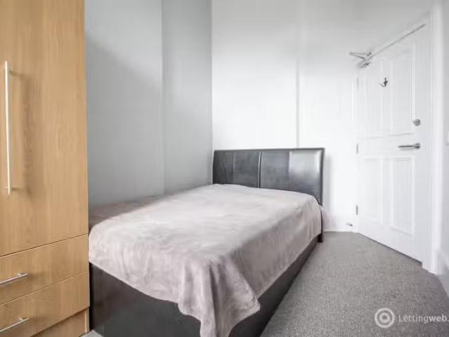 Property to rent in West Preston Street, Edinburgh, EH8 9PZ